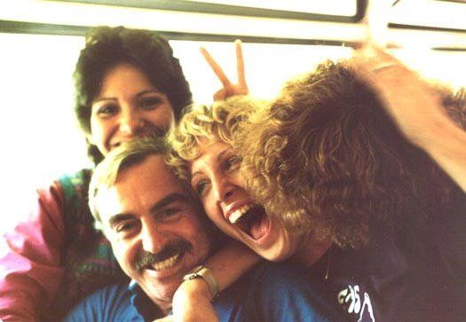 George Adams, Debbie Garvey, Rena LaMaestra & Vicki Steppe endure bus ...